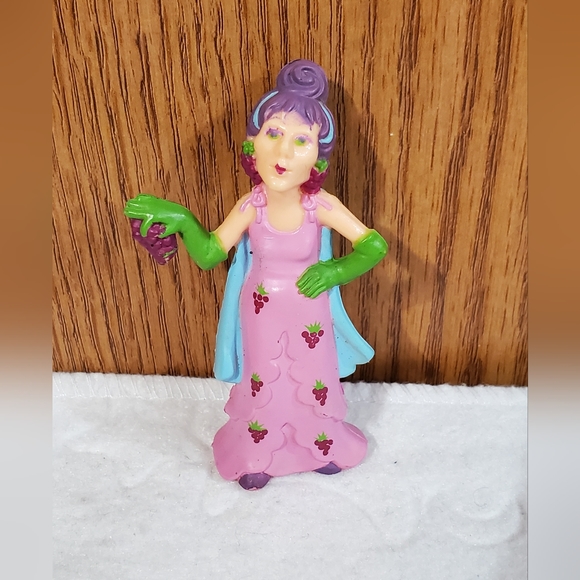 Toys | Vintage Strawberry Shortcake Miniature Pvc Figure Sour Grapes ...
